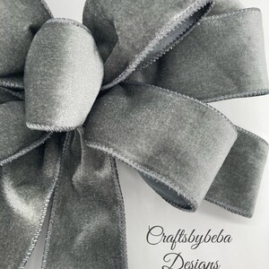 Gray Velvet Christmas Bow: Handmade Tree Topper Wreath Decor - Etsy