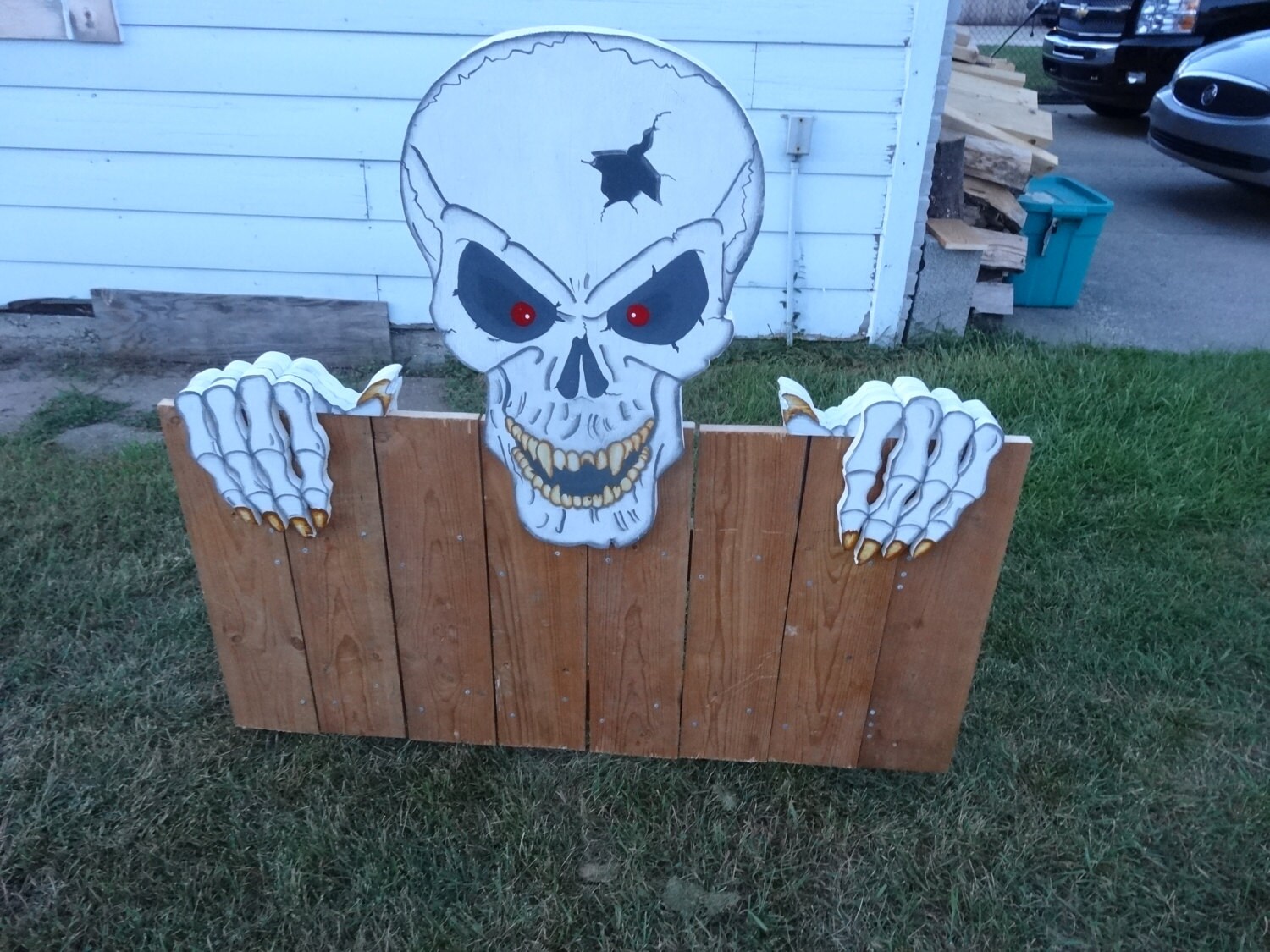 Hand Custom Made/painted Large Scary Skull Fence Hanging for Halloween ...