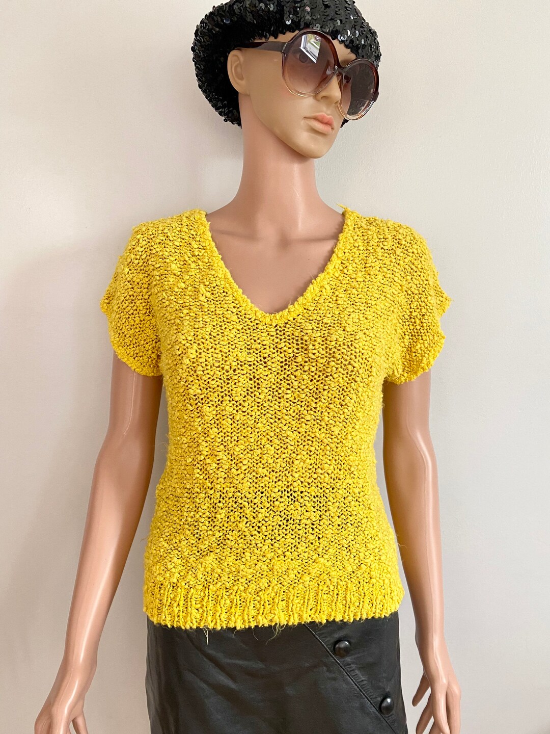 80s Checkmate Yellow Bouclé Knit Bumpy Knit Knobby Knit Short Sleeve V ...