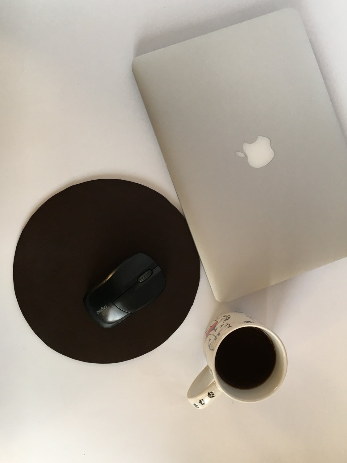 Round mouse pad dark brown Leather mouse pad Personalized | Etsy
