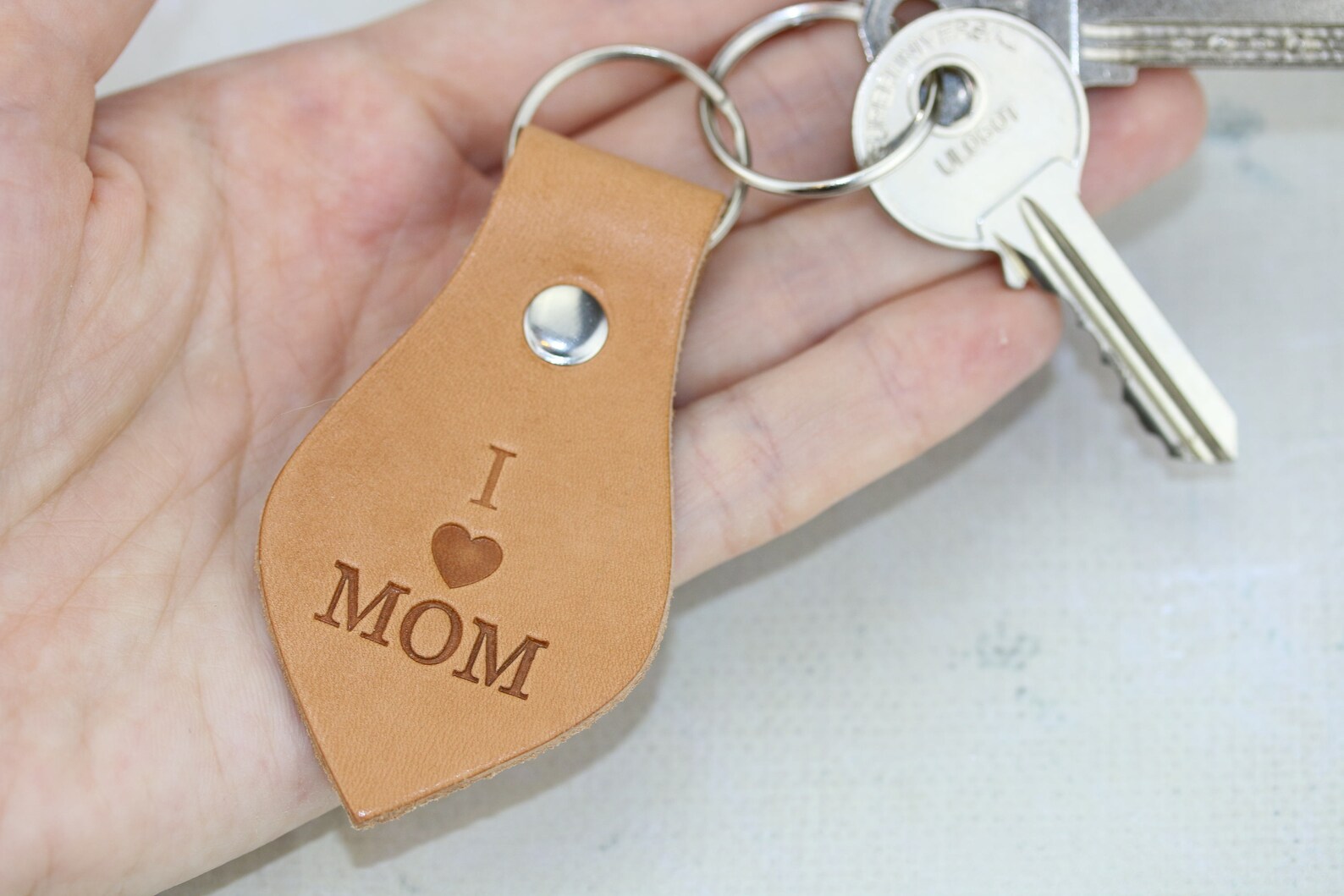 I Love Mom Key Chain Mother Keychain Leather Mother Day Gift - Etsy