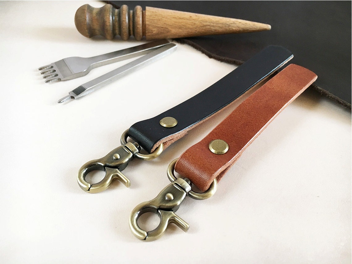 Personalized Leather Key Holder Custom Leather Keychain Hand - Etsy