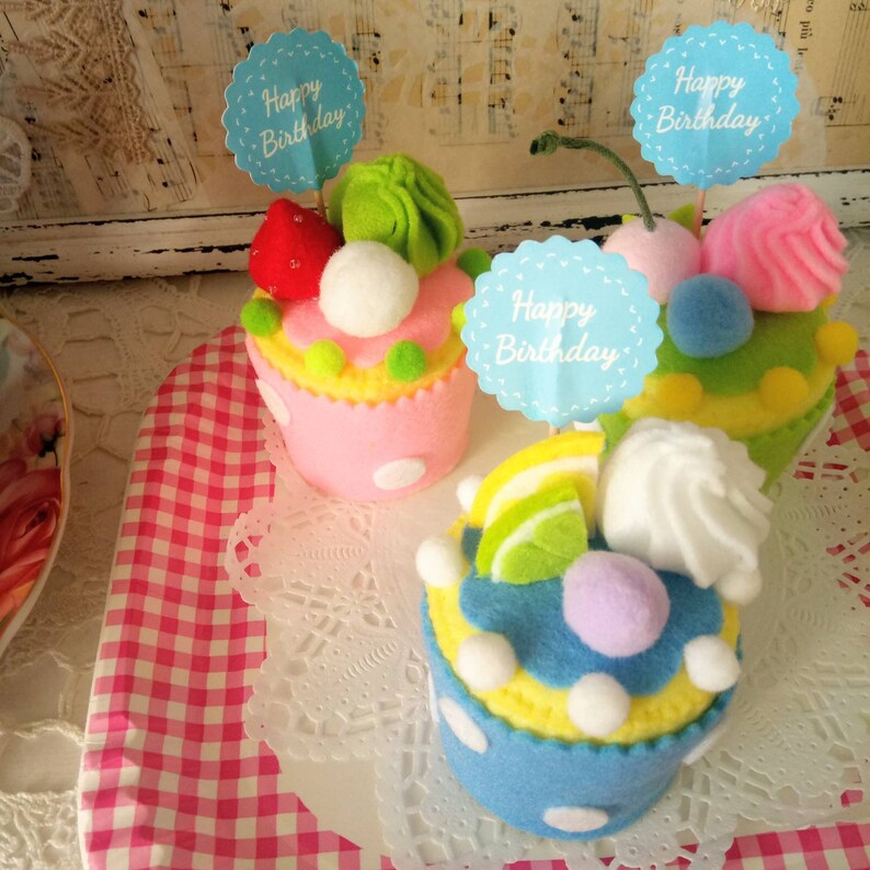 Cupcakes Set of 3 Decorative Muffins Cakes Felt Food - Etsy