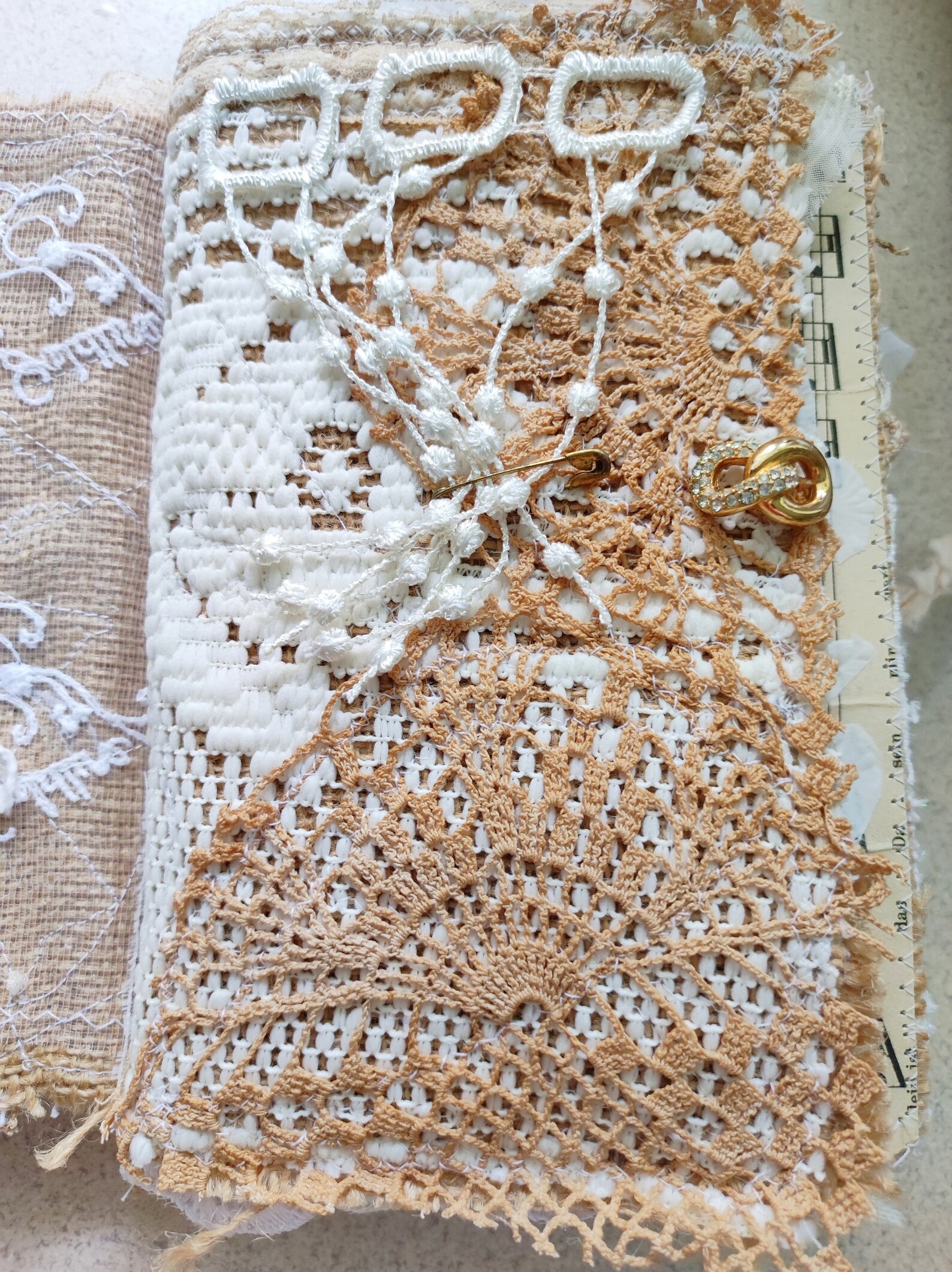 Junk Journal 16 Pages, Shabby Chic Diary, File Folder, Handmade ...