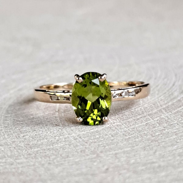 Antique Peridot Ring - Etsy