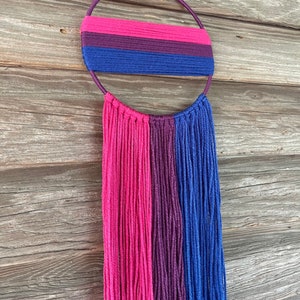 Bisexual Pride Flag Wall Décor, LGBTQ+ Pride Yarn Macramé Hoop Wall ...