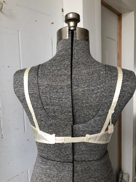 1940s 1950s Bullet Bra NWT Deadstock Unworn Pin-up Gi… - Gem