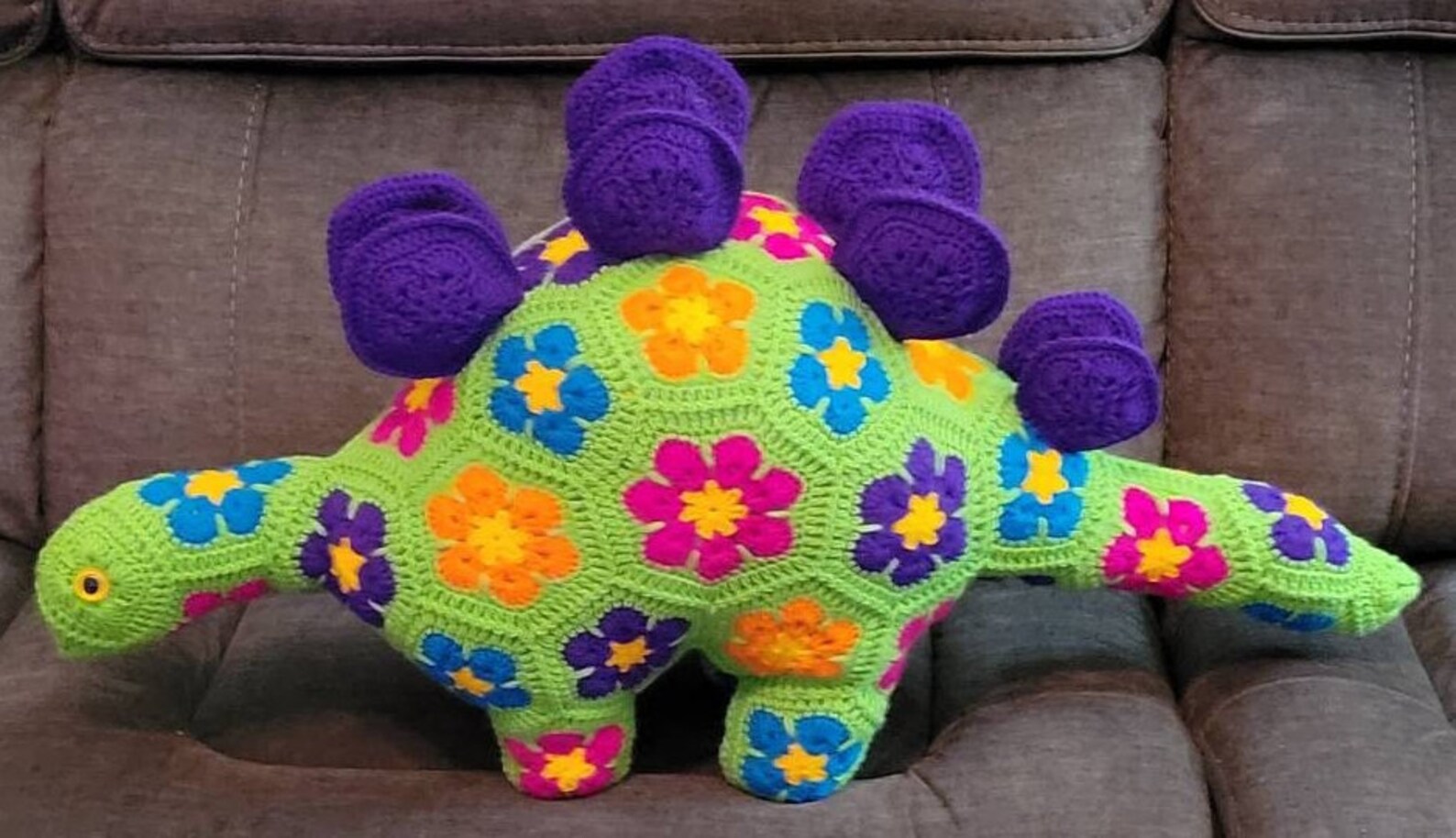 Stegosaurus, Crochet Dinosaur, Puff Handmade Using African Flower Motif ...