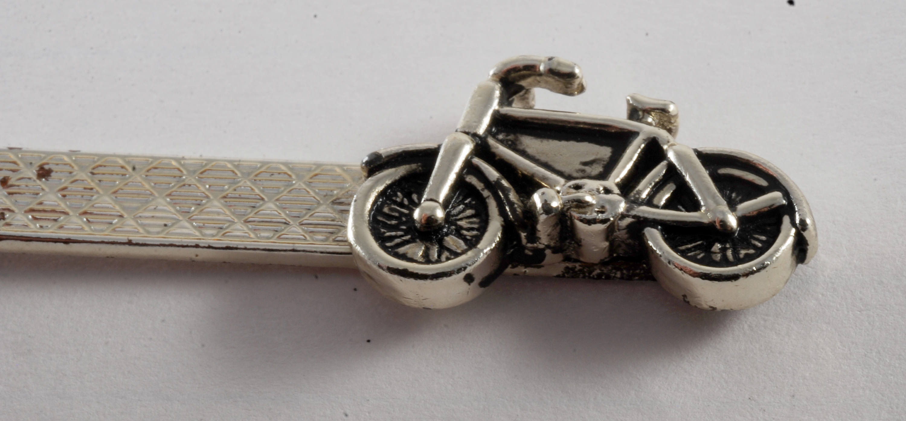 Vintage Men's Silver Tone Metal Old Fashion Bicycle Bike Tie Clip Tie ...
