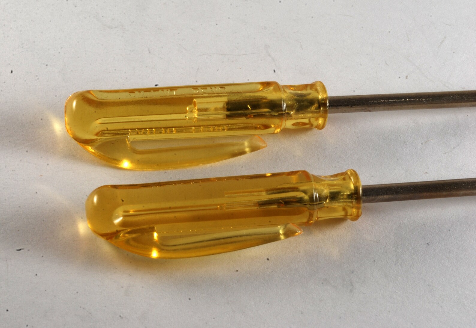 2 Vintage Mini Pocket SCREWDRIVER W Handle Holder Yellow - Etsy