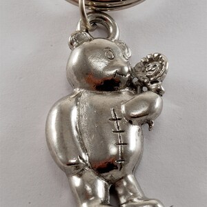 Vintage Bear With Flowers Key Chain Silver Tone Metal Key Fob Keychain ...