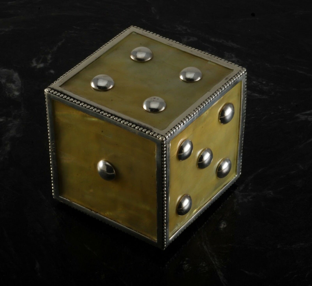 Lunt Paperweight Silver Pearl Collection Hand Cut Seashells Silver ...