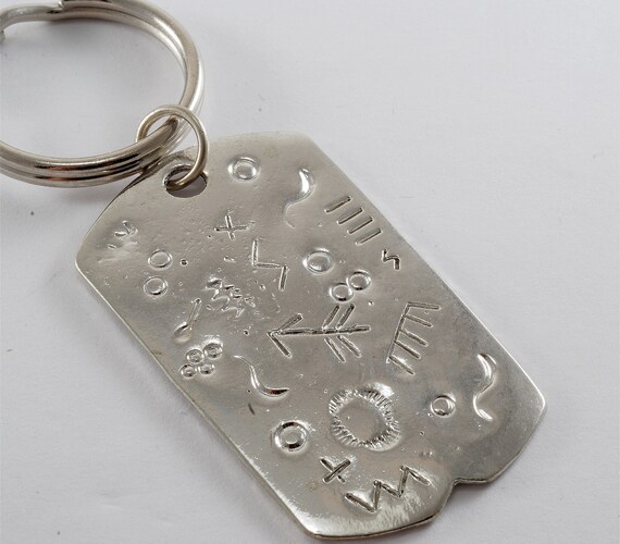 Vintage SYMBOLS Hieroglyphics Design Key Chain Silver… - Gem