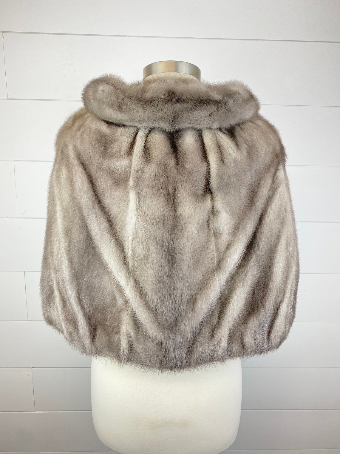 Vintage Silver Grey Mink Cape Jacket W/ Pockets Satin Lined - Etsy