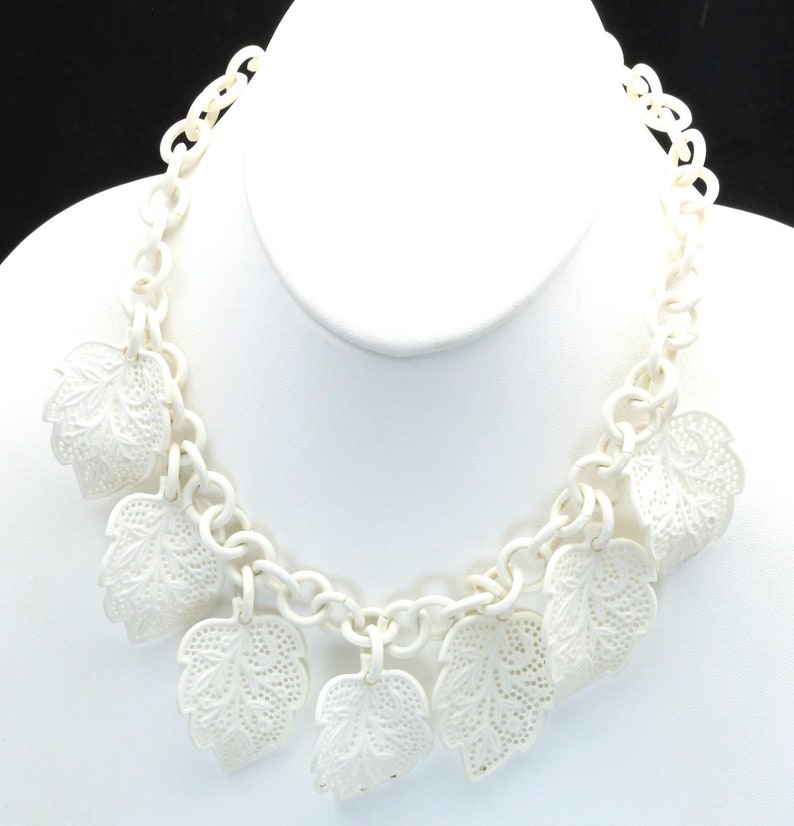 Vintage 50s Whimsical White Dangling Plastic Lacy Leaves Chain Necklace ...