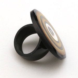 Vtg Whimsical Fun 70s Shell Swirl Ring Black Plastic Handmade Retro ...