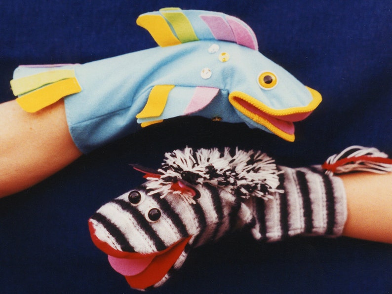 PDF. Simpups 8 Hand Puppet Patterns: Parrot, Duck, Zebra, Fish, Panda ...