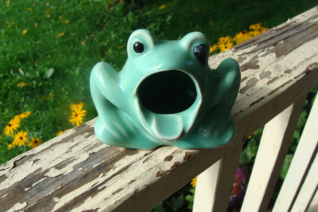 American Art Pottery Green Frog Ashtray Vintage Wide Mouth Ash Tray ...