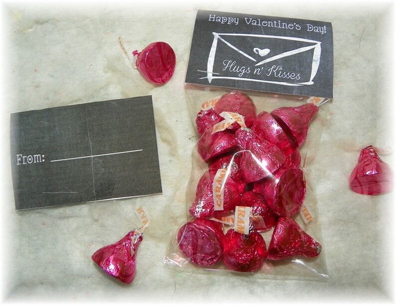 Valentine Chalkboard Hugs Kisses Printable Bag Topper,party,favor (DIY ...