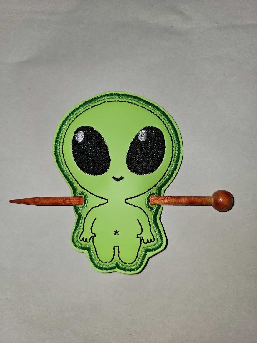 Chibi Alien Bun Holder/ponytail in the Hoop Machine Embroidery Design ...