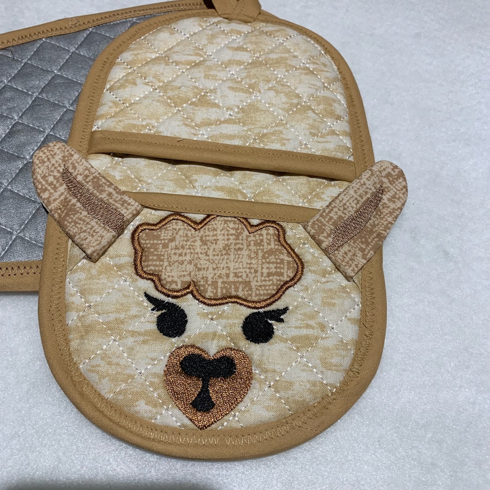 Llama in the Hoop Oven Mitt, Applique Machine Embroidery Digital Design ...
