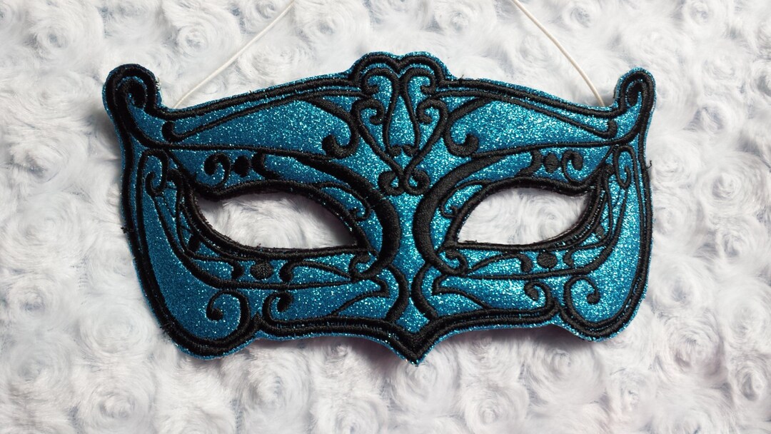 Masquerade Halloween Mask in the Hoop Machine Embroidery Design Ith ...