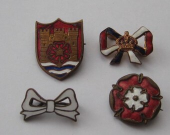 Vintage Pins & Badges - Etsy