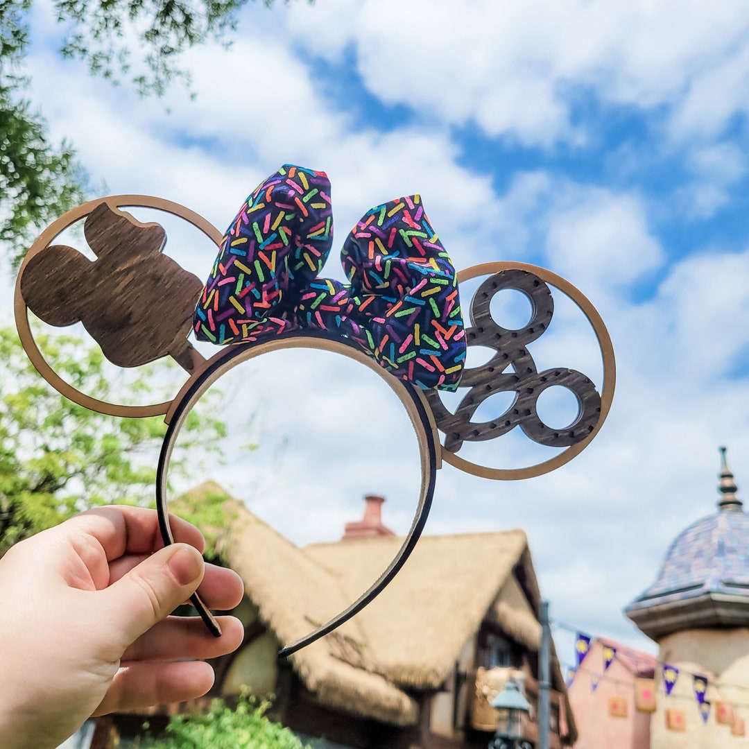Mickey Bar Mouse Ears, Minnie Ears, Disney , Soft Pretzel Mouse Ears ...