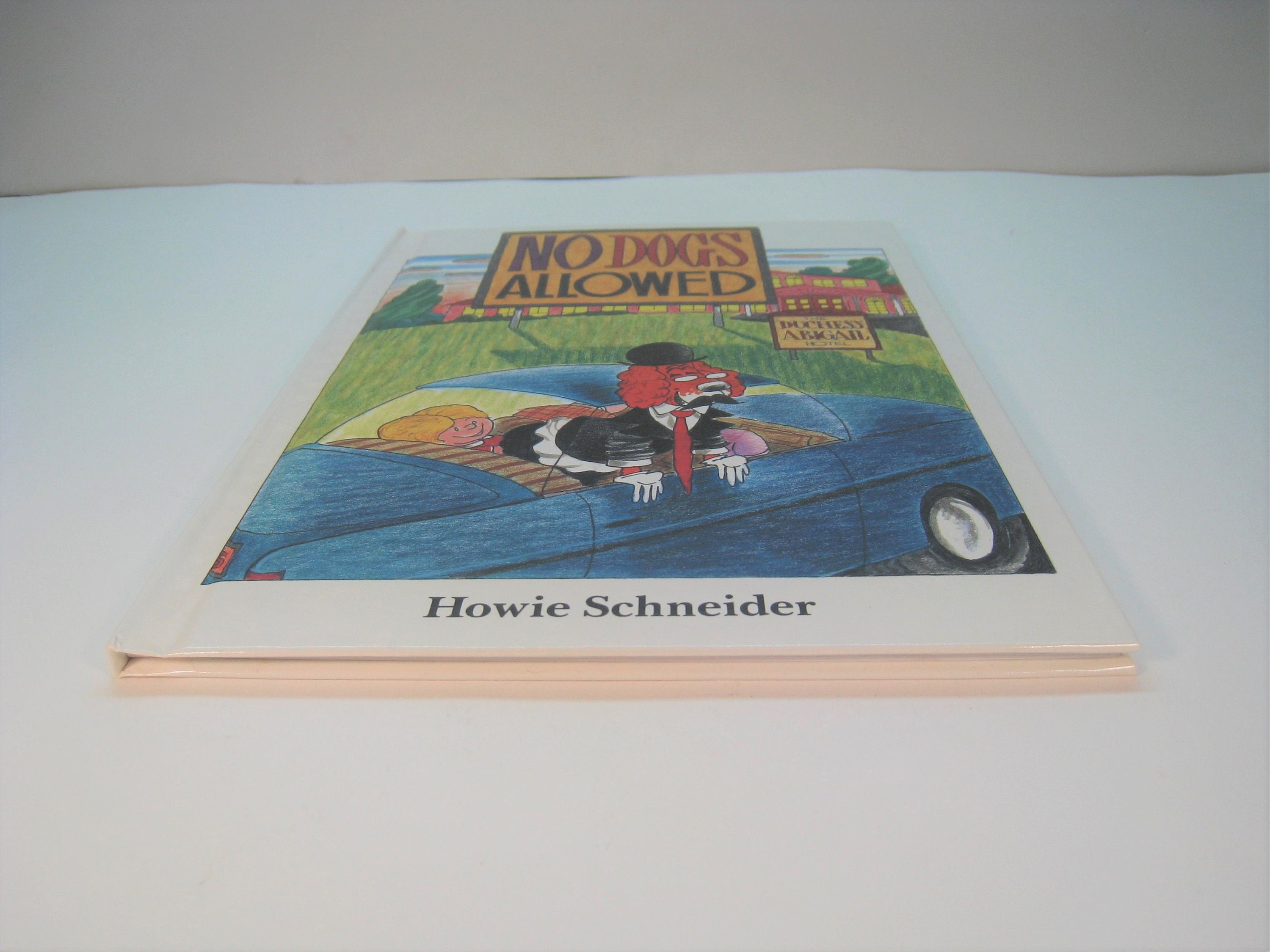 NO DOGS ALLOWED (weekly Reader Books), Howie Schneider, 1996 Very Good ...