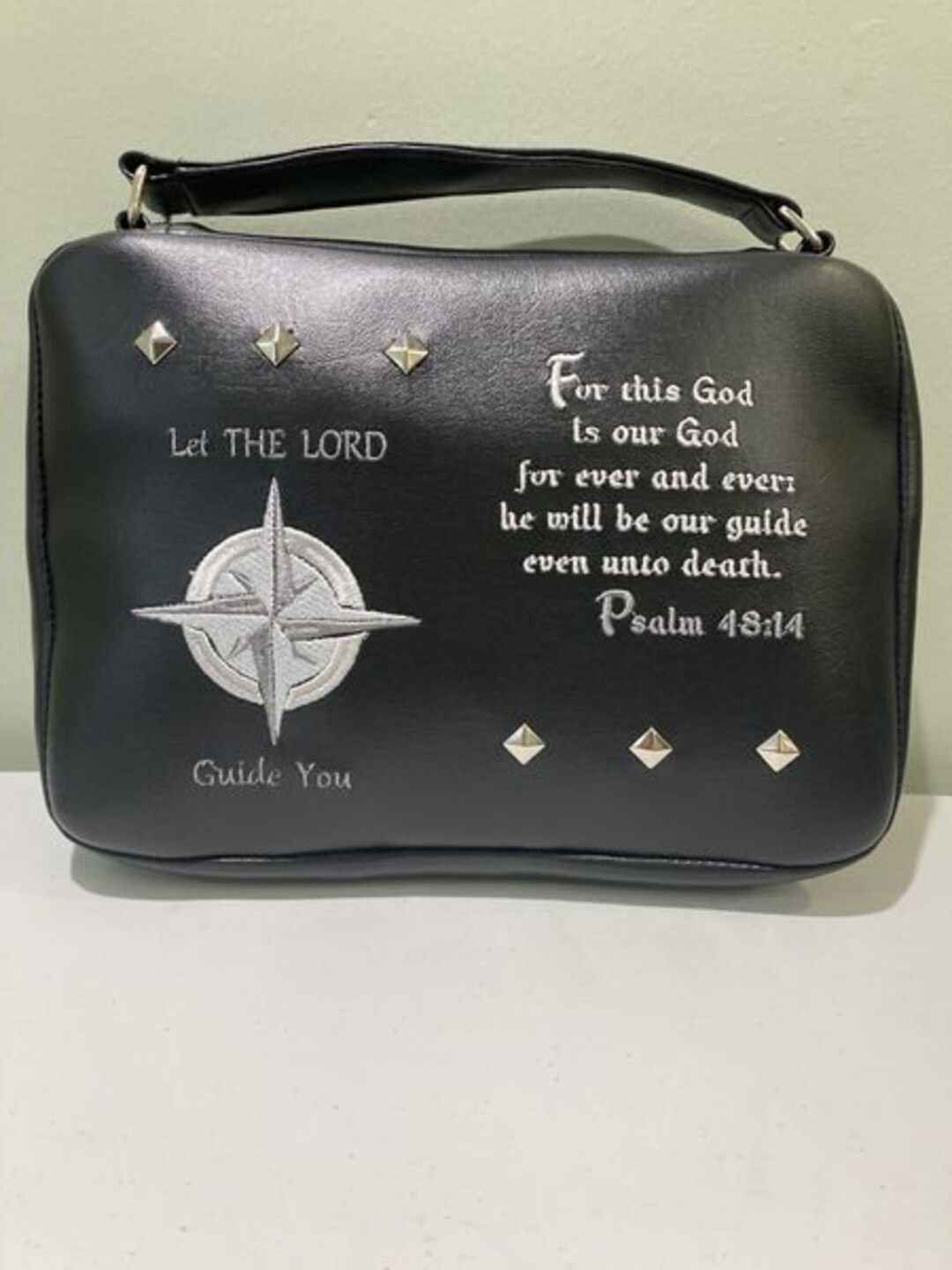 These Vinyl Bible Cases With Machine Embroidery Are Sure to Please ...