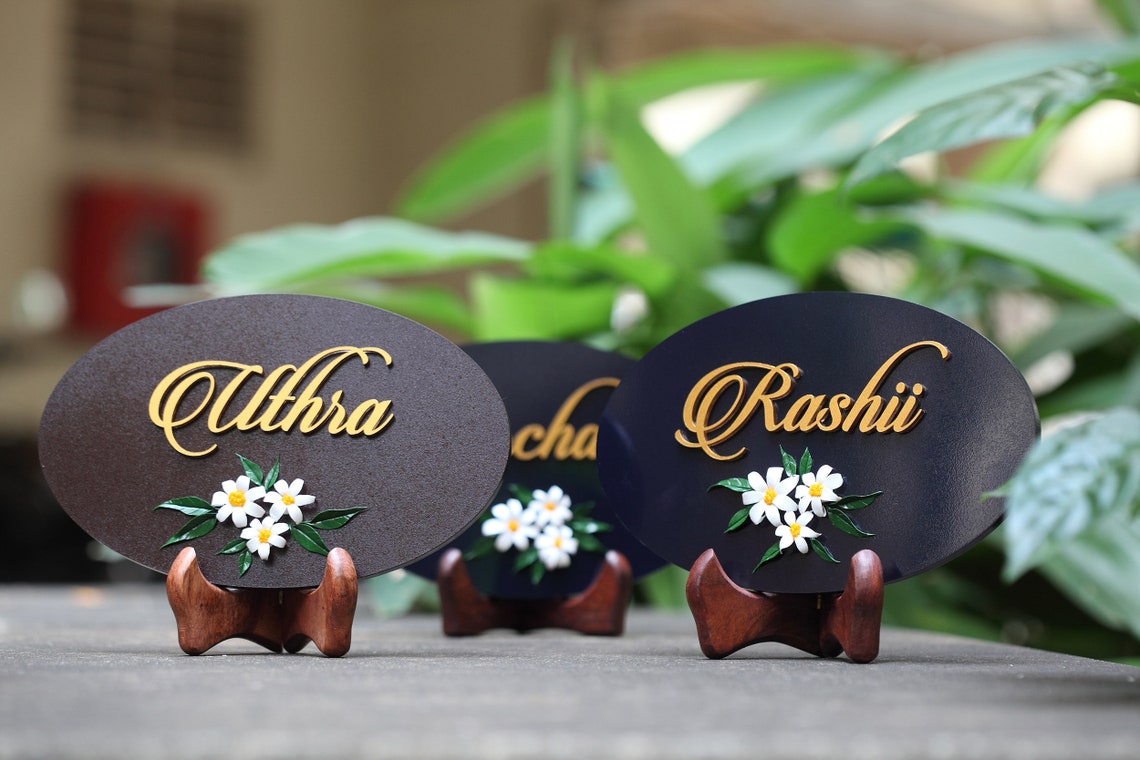 Personalised Small Oval Table Standee | Etsy