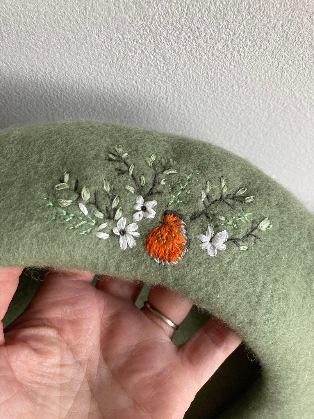 Robin Embroidered Beret Winter, Hand Stitched Beret, French Style Beret ...