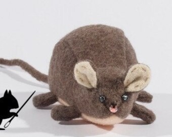 Little Brown Mouse - Etsy