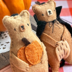 Bear Halloween Decoration - Cute Autumn Pumpkin Bears, Vampire Bear ...