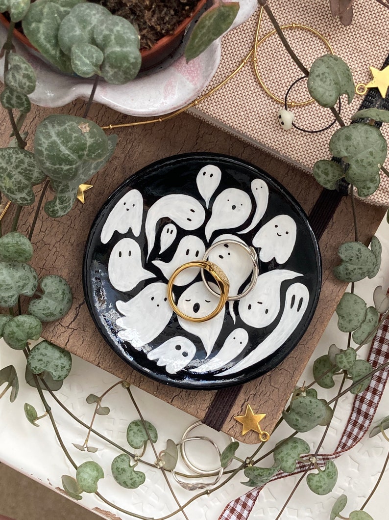 Ghost Clay Ring Jewellery Dish Cute Ghostie Paintedtrinket - Etsy