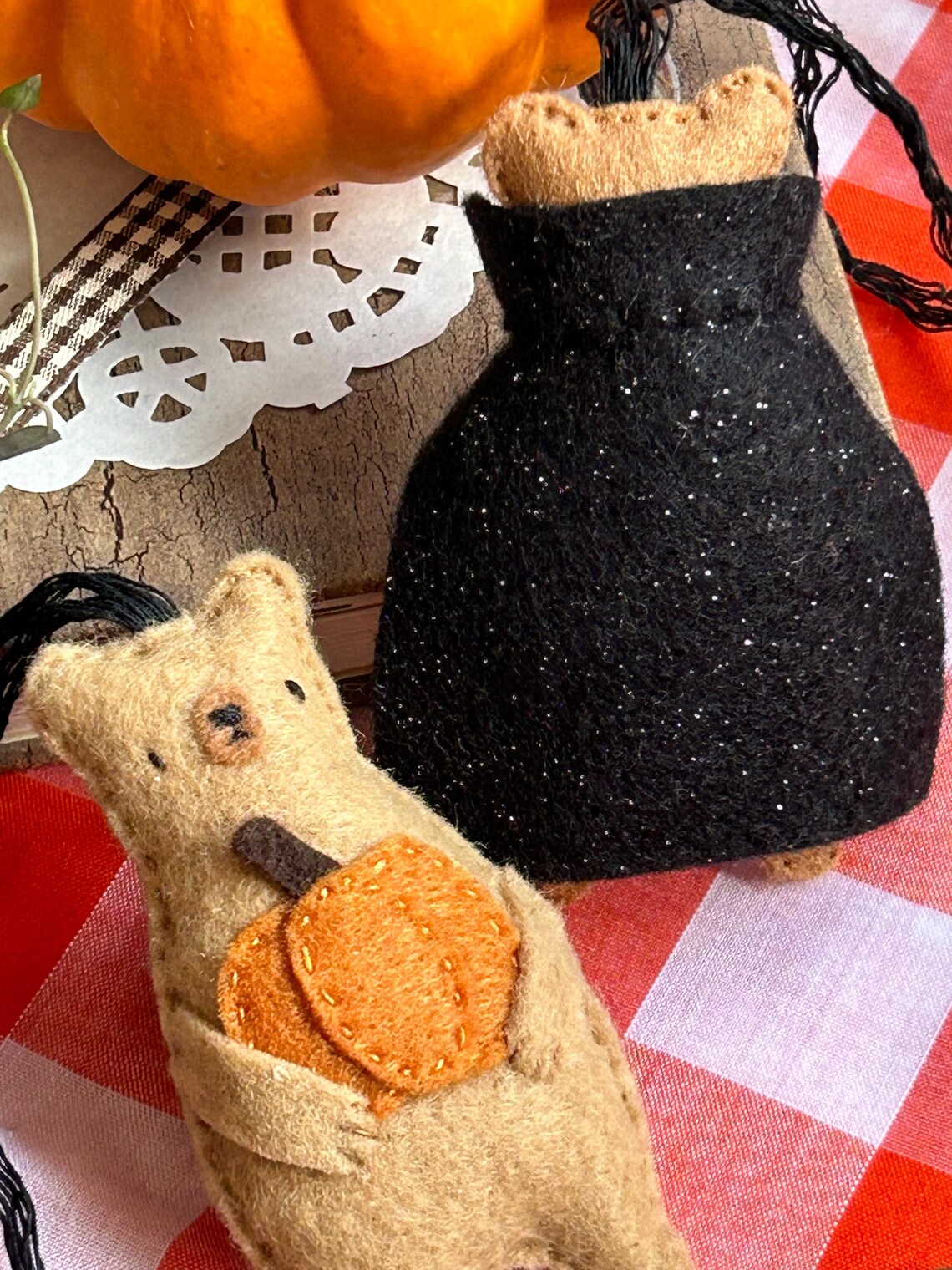 Bear Halloween Decoration - Cute Autumn Pumpkin Bears, Vampire Bear ...