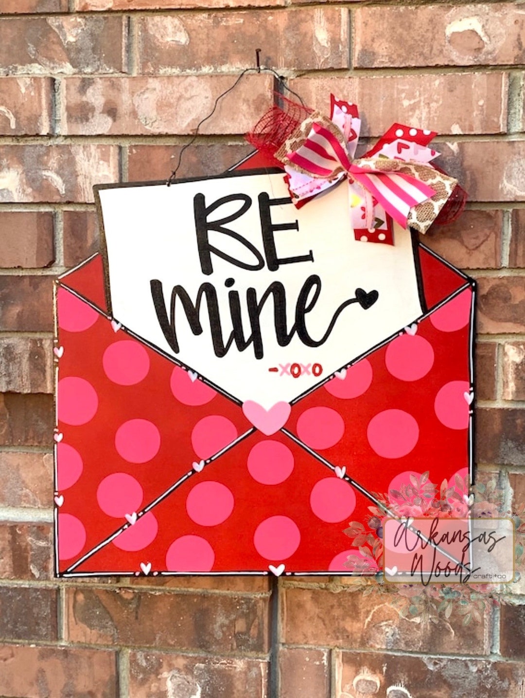 Valentine's Envelope Door Hanger: Hand-painted XOXO Heart Decor - Etsy