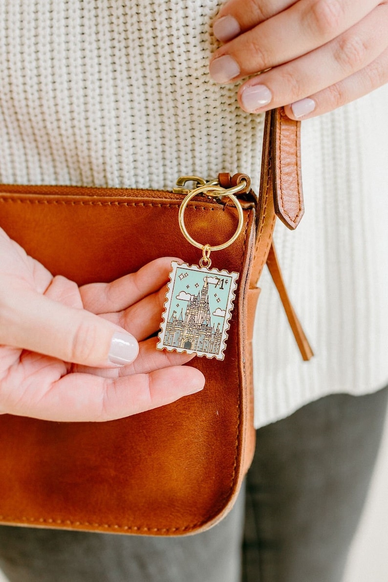 Disney keychain - Etsy