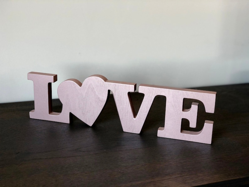Beautiful Wooden LOVE Sign With a Heart Perfect Wedding - Etsy