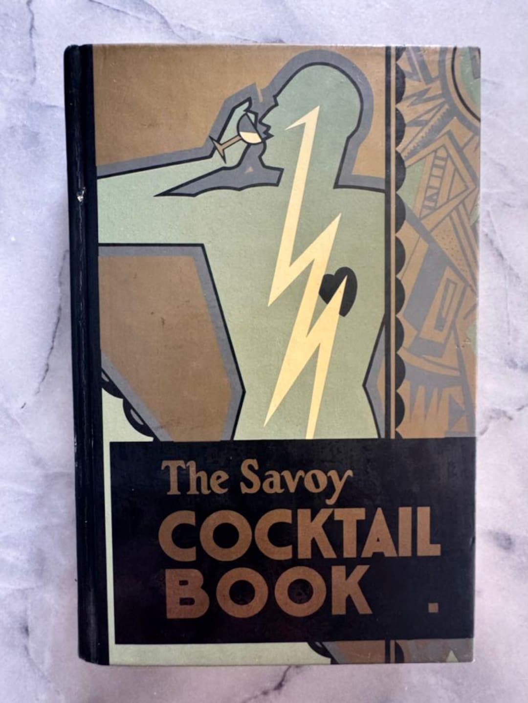 1983 the Savoy Cocktail Book by Harry Craddock – Facsimile of 1930 ...