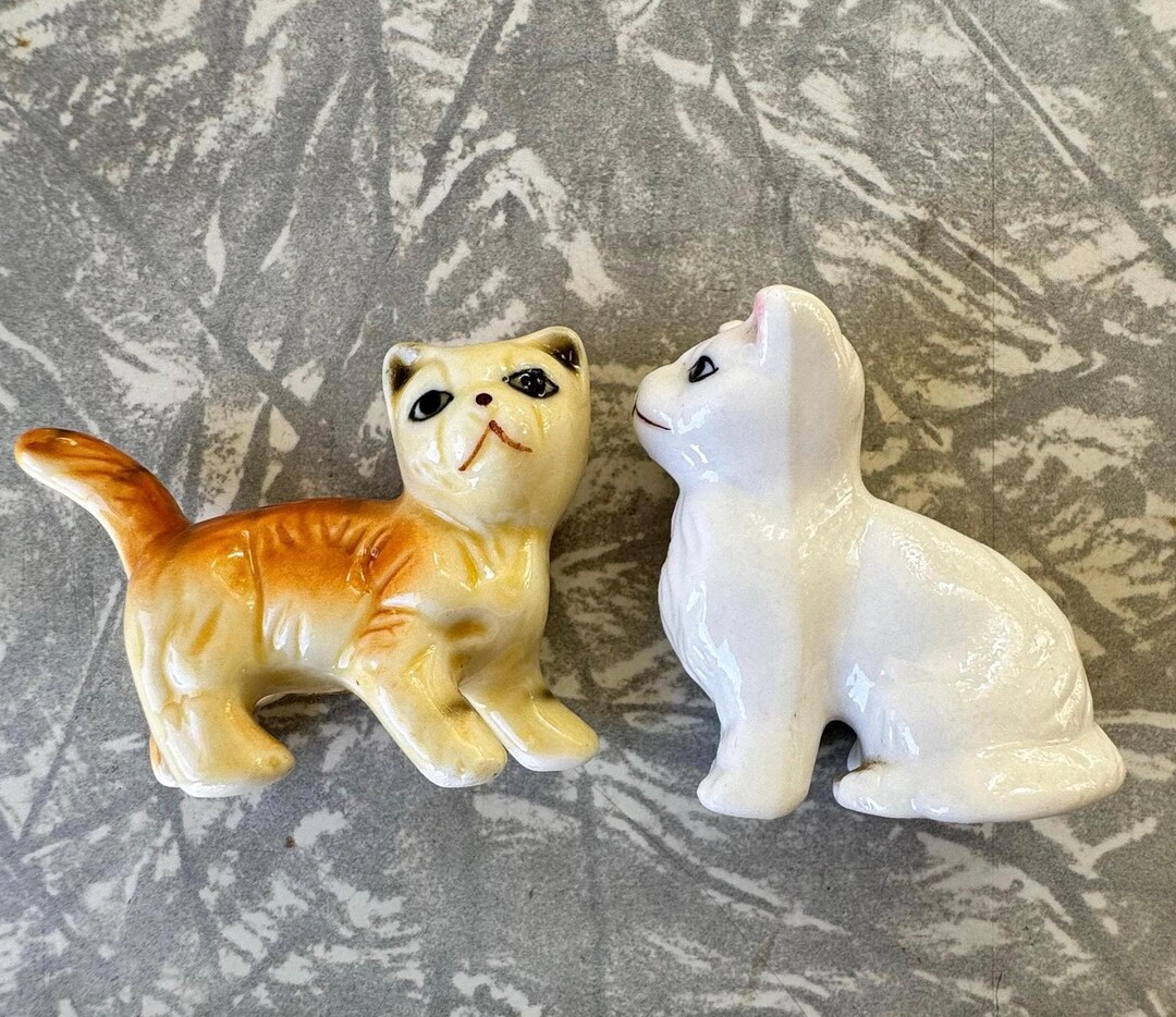 1950s Vintage Bone China Cat Figurines – Set of 2 – Yellow-brown (6.5 ...