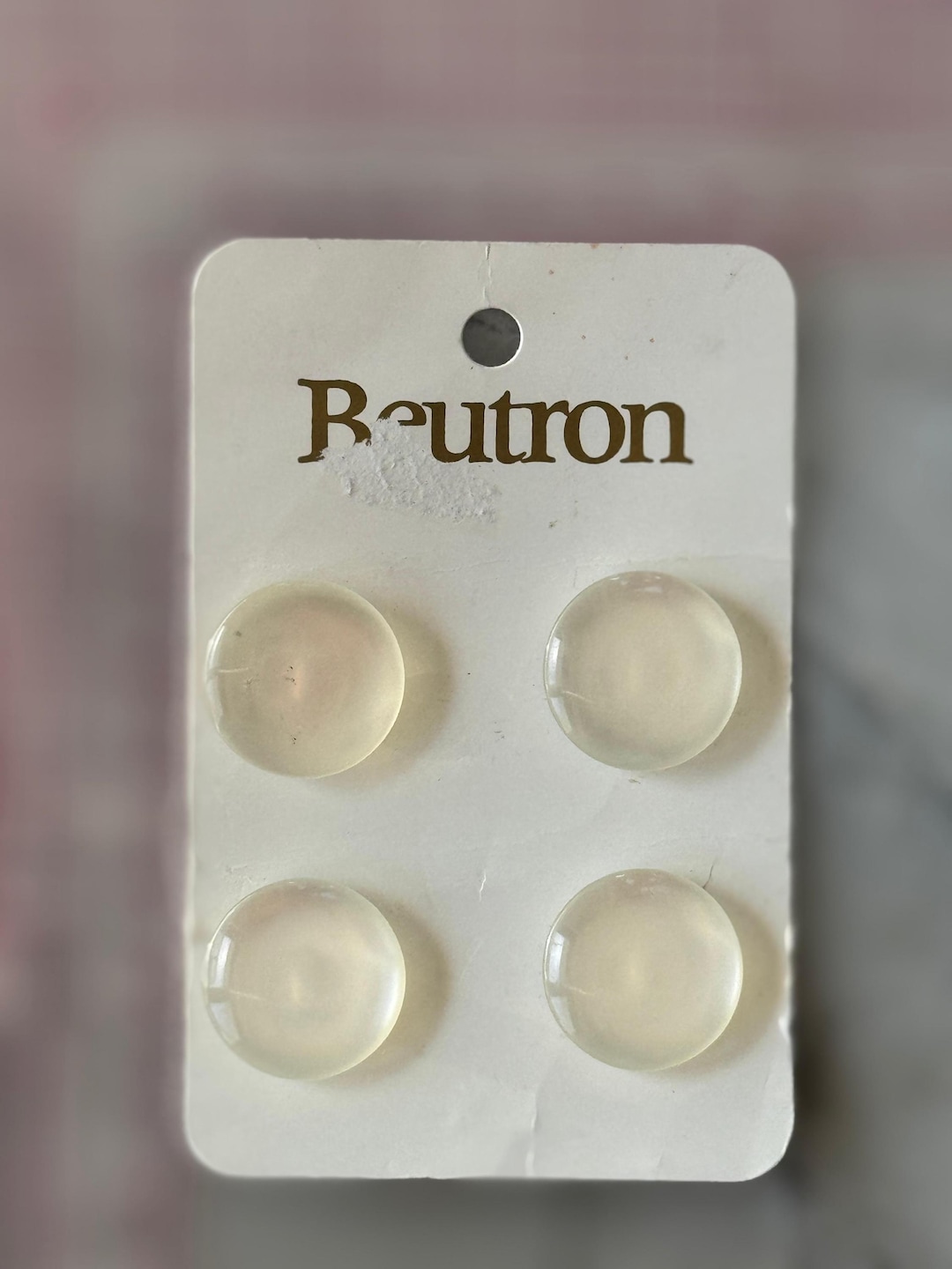 Vintage Beutron Clear Dome Buttons Set of 4 - 2cm - New and Unopened ...