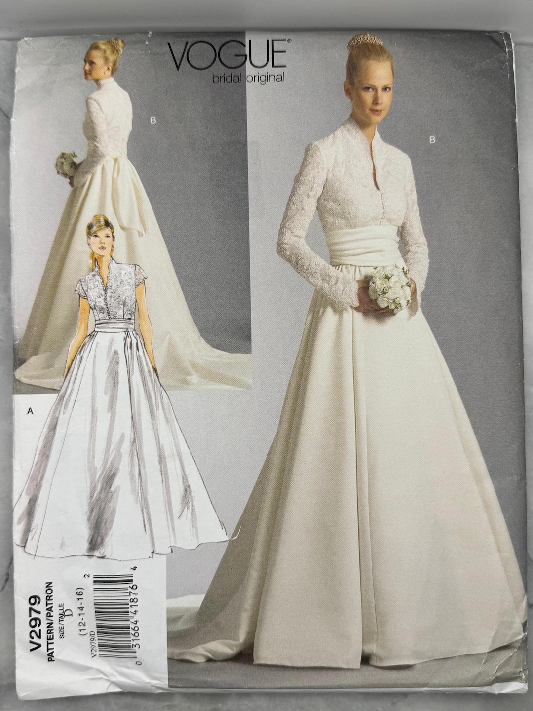 2007 Vogue V2979 Sewing Pattern - Misses' Bridal Dress and Sash (sizes ...