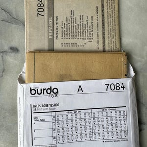 2013 Burda Style 7084 Sewing Pattern - Vintage-inspired Button-front ...