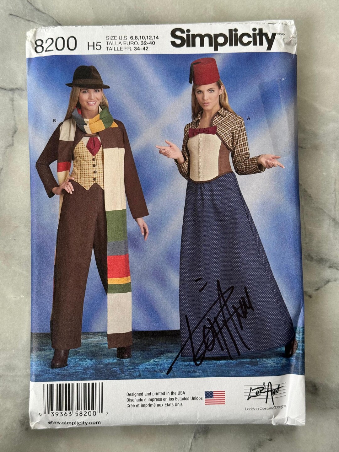 2016 Simplicity 8200 Sewing Pattern - Misses' Doctor Who-inspired ...