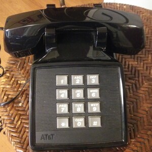 Vintage AT&T Tabletop Push Button Phone 2500 MMGJ Black - Etsy