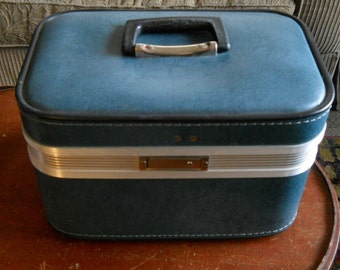 Upcycled Small Vintage Train Case, Vintage Make up Case, Vintage ...