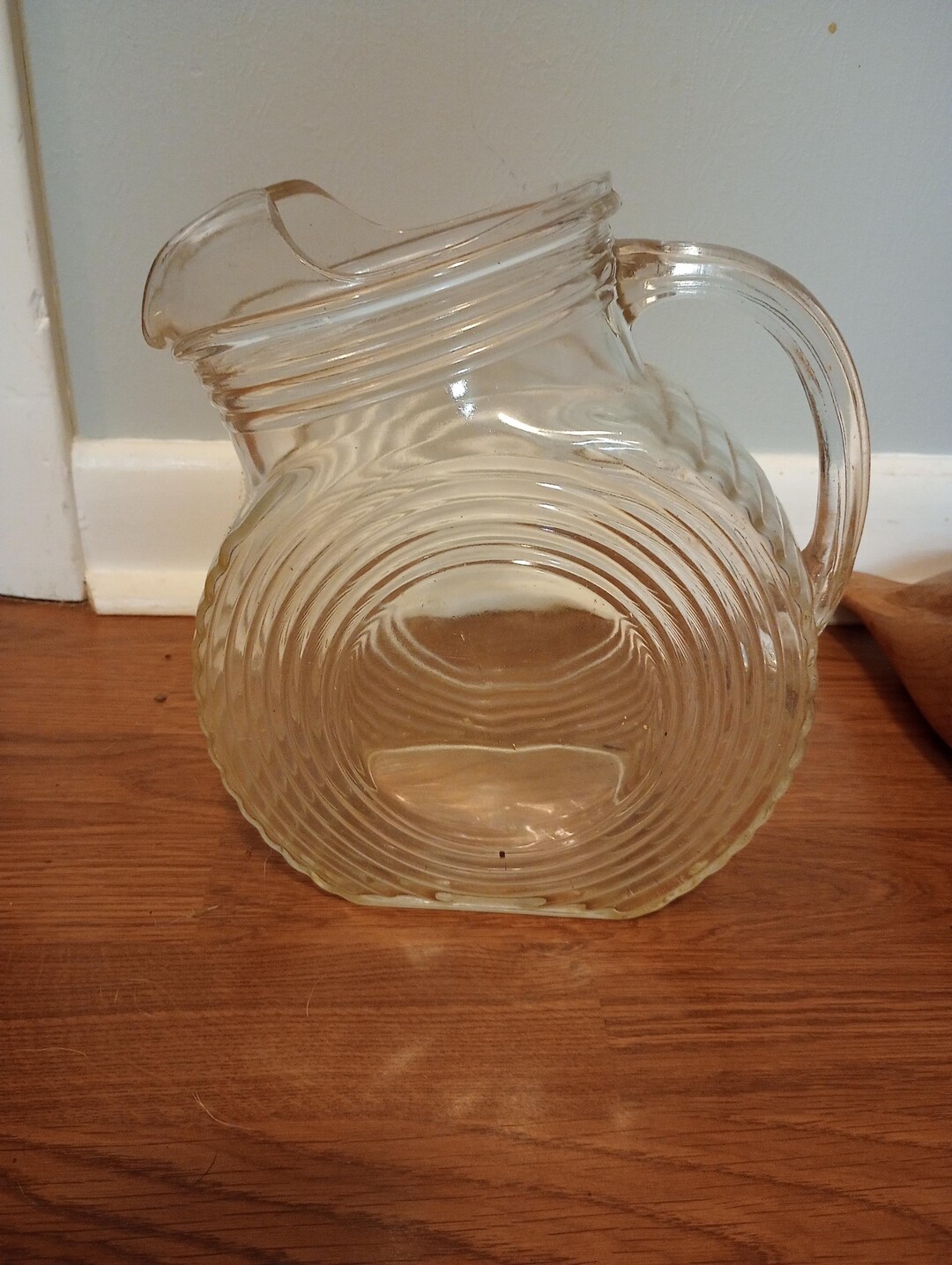 Large Glass Bullseye Tilt Pitcher Circa 50's 60's 12 Cup Capacity - Etsy