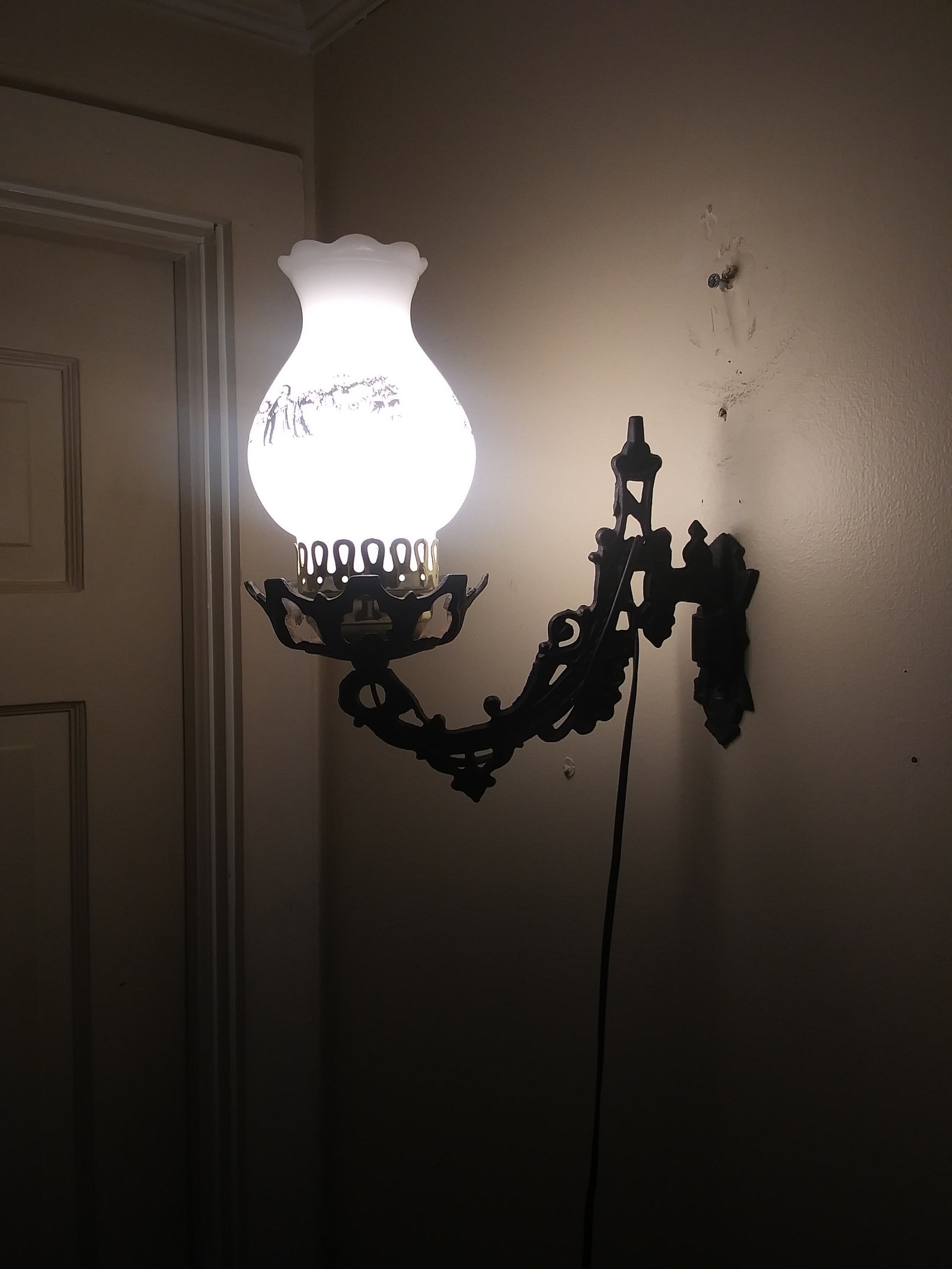 Victorian Cast Iron Oil Lamp Wall Sconce Electric Lamp Milk - Etsy