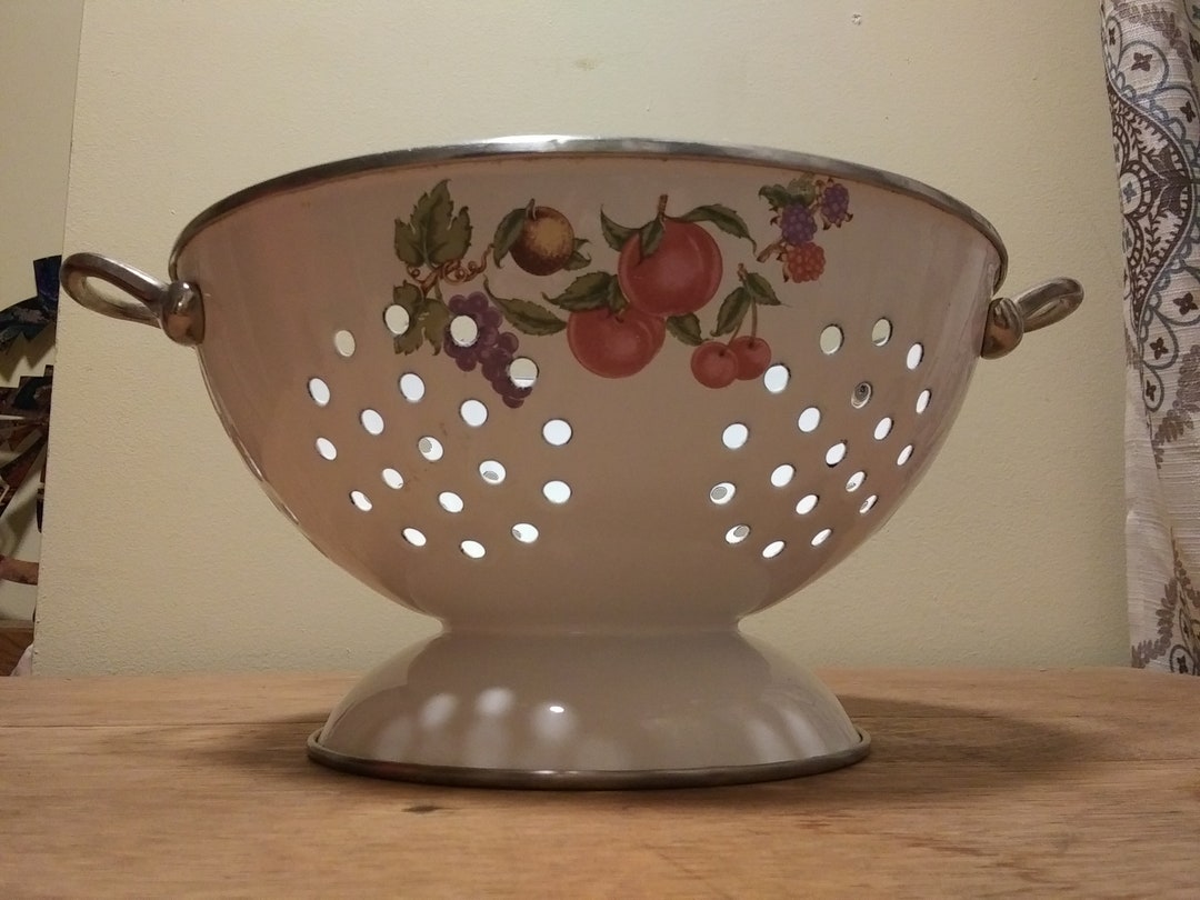 Vintage Enamelware Colander Cherry and Berry Design - Etsy